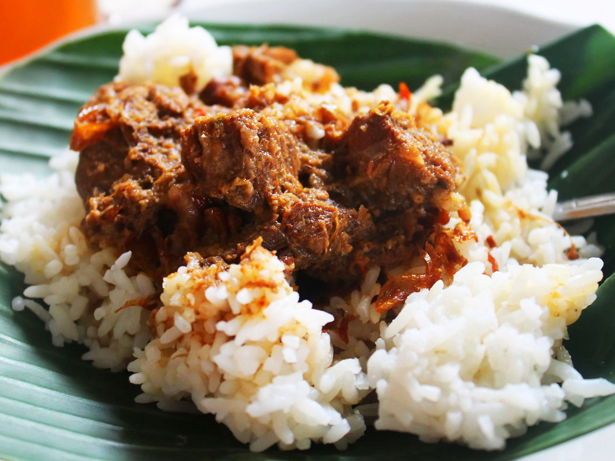 Mencicipi Sejarah dan Tradisi Lewat Nasi Gandul, Kuliner Khas Pati ...