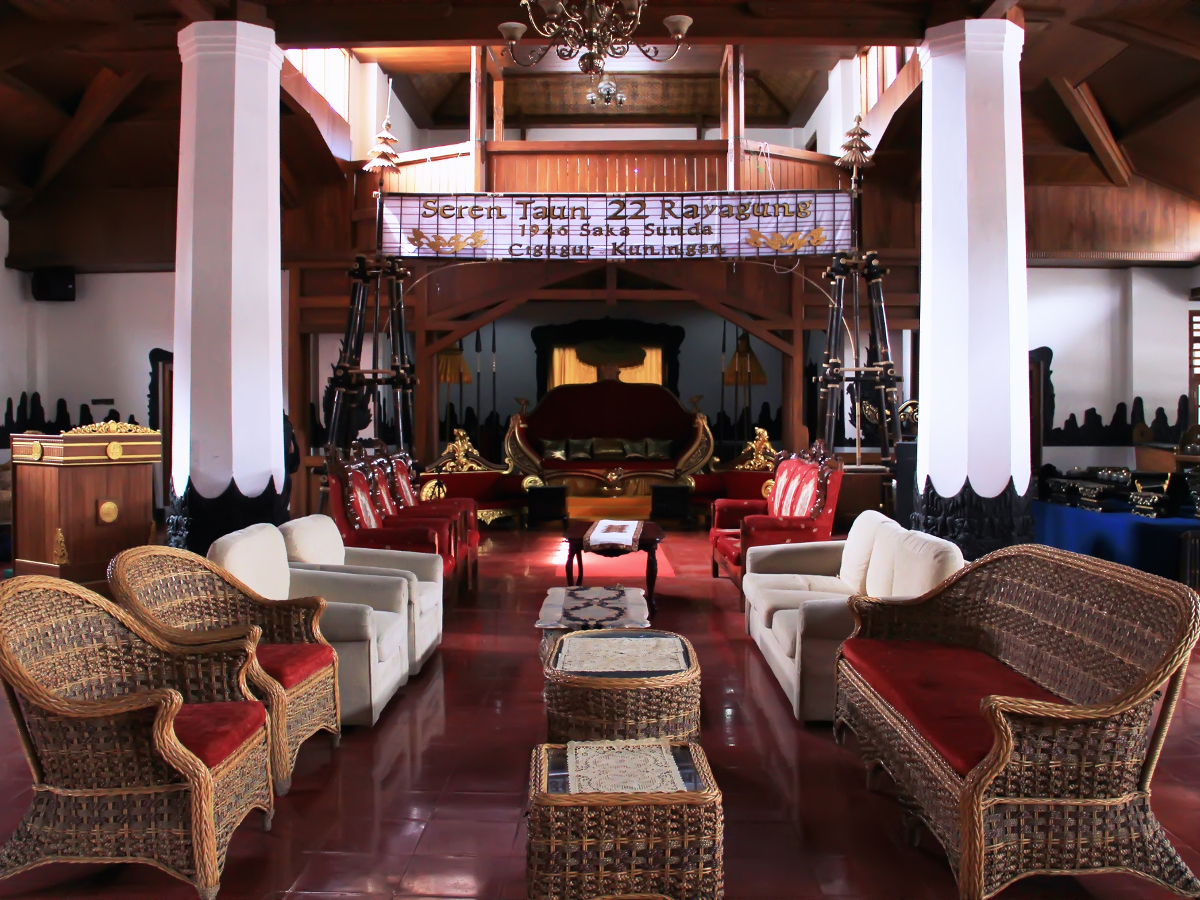 Paseban Tri Panca Tunggal, Bangunan Cagar Budaya di Kuningan ...